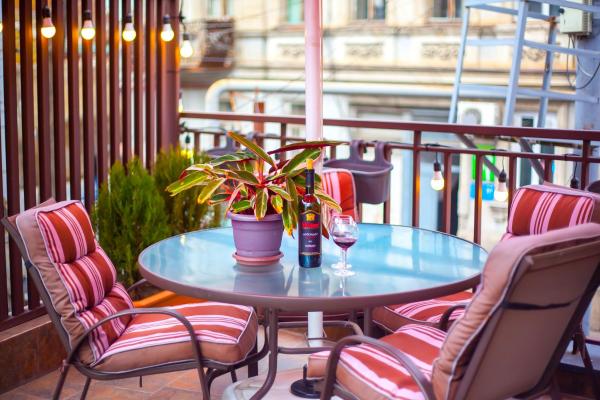 Shiny Avlabari Apartment - Georgia