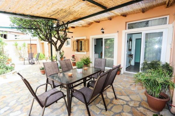Garden House Kastellani-ησυχη διαμονή με κήπο στην Κέρκυρα - 코르푸