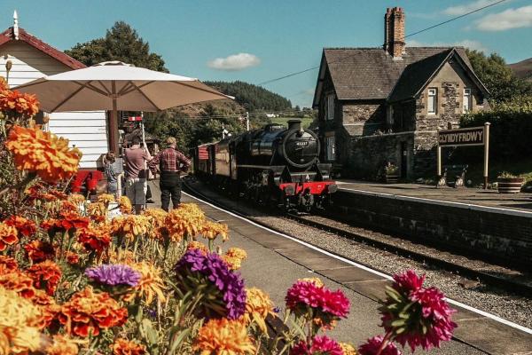 Glyndyfrdwy Station House - Llangollen