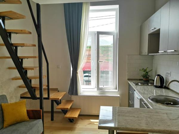 Ingeo Rooms In Tbilisi Center - Tiflis