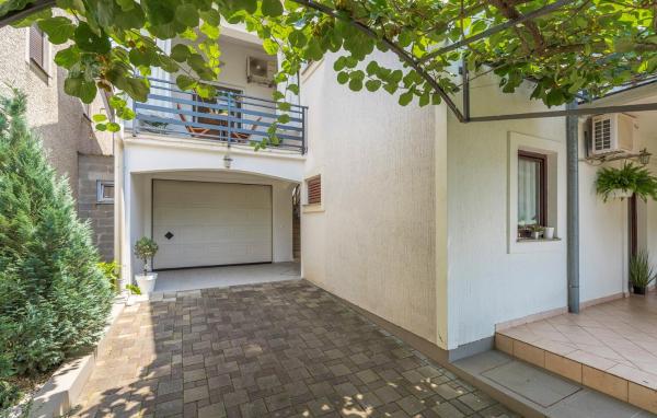 Apartment Green With Balcony - Croatie