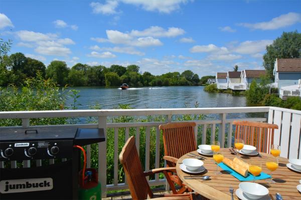 Mallard Lodge - Cirencester