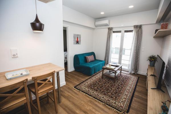 Ziva Apartment - 4th Floor - Renovated 2019 - Athens