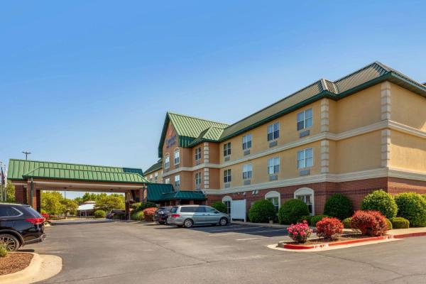 Comfort Inn & Suites Fayetteville-university Area - Springdale, AR