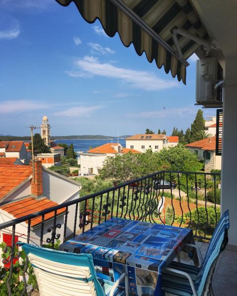 Lina Vranković Apartments - Hvar