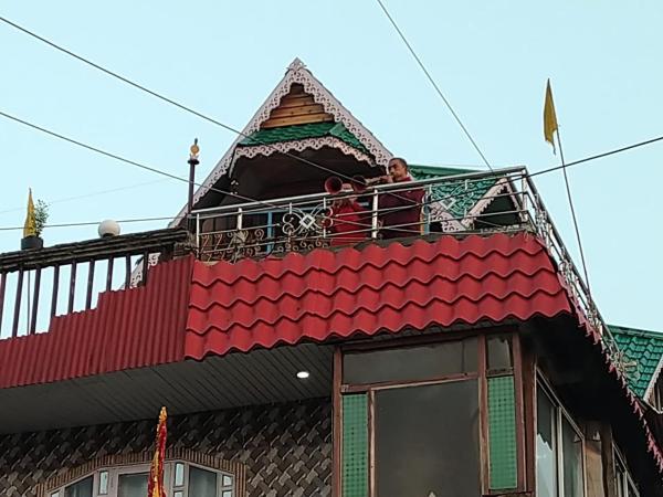 Vamoose Kanchan Kanya - West Bengal