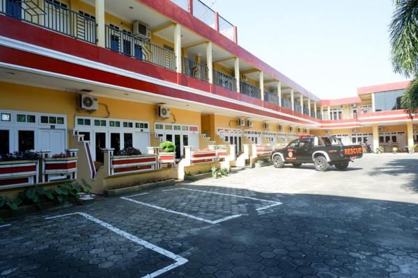 Reddoorz Plus Near Stadion Wijaya Kusuma - Cilacap