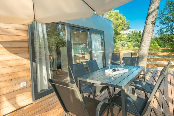 Apartments And Mobile Homes Makarska - Brela