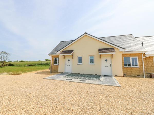 5 Yarmouth Cottages - Milford on Sea