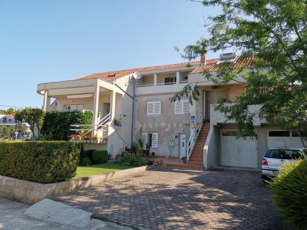 Apartments Dolores - Skradin