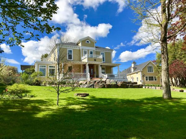 Tattingstone Inn - Wolfville