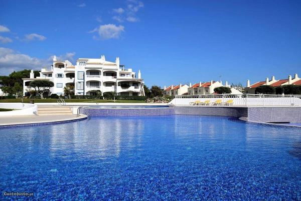 Charming Apartment With Private Garden & Pool - Quarteira