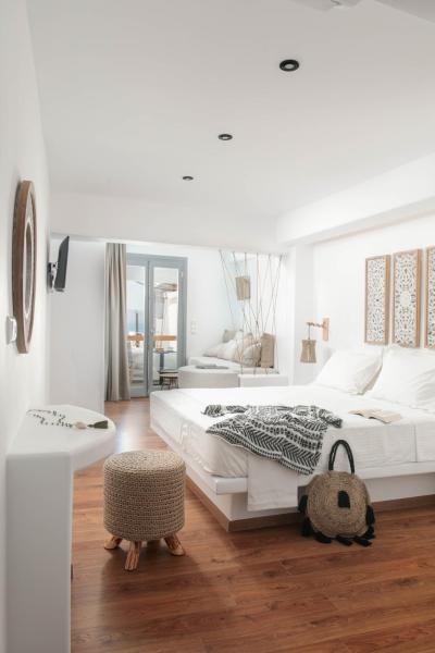Kissos Luxury Suites - 낙소스 섬