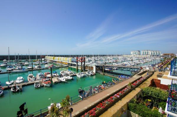 Britannia Harbour View - Parking - By Brighton Holiday Lets - Brighton Marina