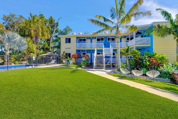 Coral Inn Boutique Resort - Queensland