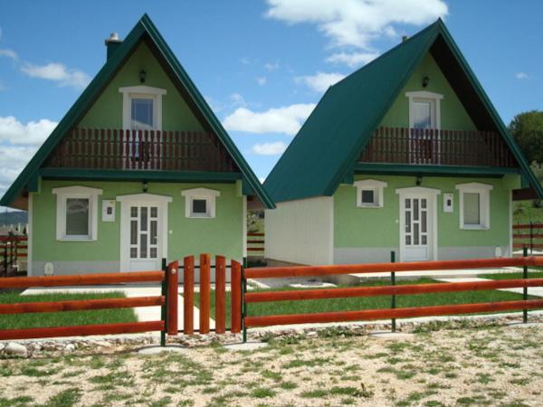 Rooms And Bungalows Sreten ŽUgić - Montenegro