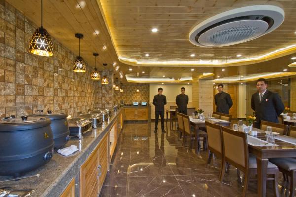 The Holiday Villa Resorts & Spa - Manali
