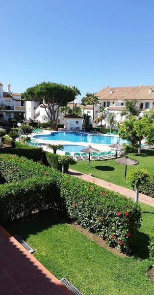 Carib Playa Marbella Apartments - Marbella