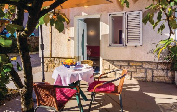 1 Bedroom Stunning Apartment In Opatija - Opatija