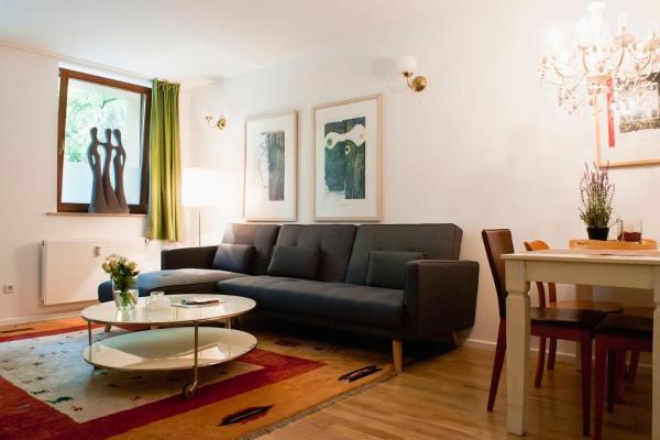 Beautiful Park Apartment For 4 Guests - Berlin