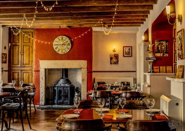Forresters Bar & French Restaurant With Rooms - Middleton-in-Teesdale