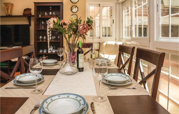 3 Bedroom Cozy Apartment In Sevilla - San Juan de Aznalfarache