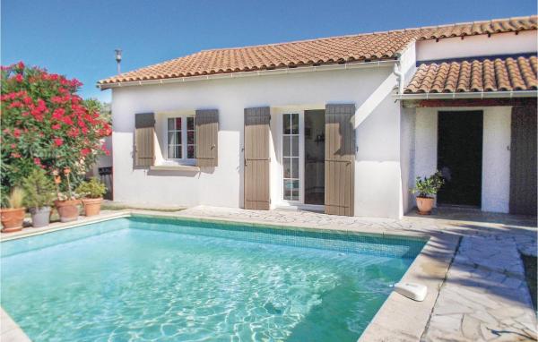 Amazing Home In Les Angles - Avignon