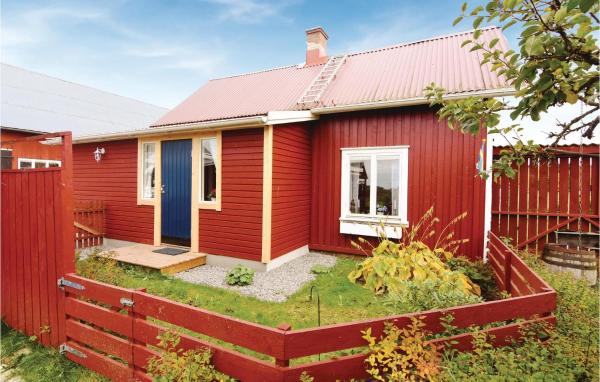 1 Bedroom Pet Friendly Home In Larv - Vara