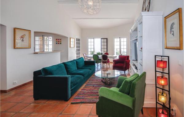 Cozy Home In Les Issambres - Var