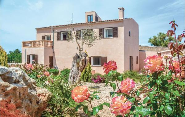 Awesome Home In Ariany With Kitchenette - Manacor