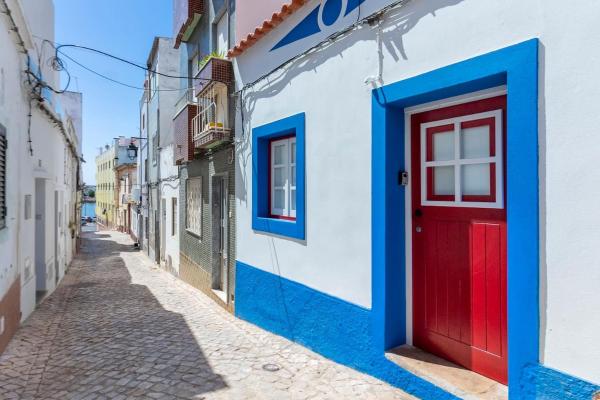 Typical Fishing Village In Historic Center Ii - Portimão