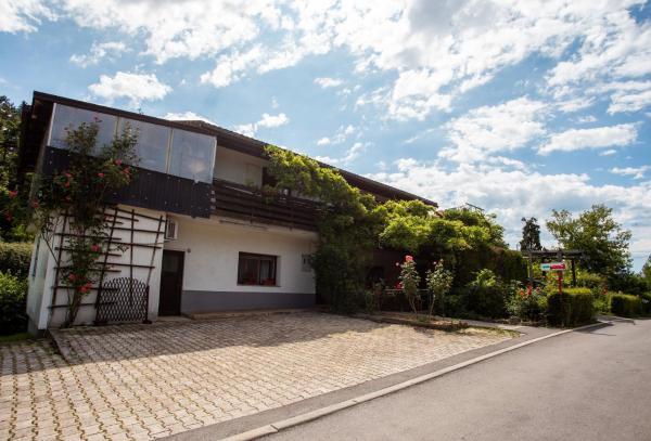 Guest House Ana.k - Adelsberg