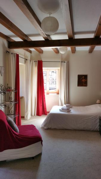 Chambres Touristiques La Cour Des Hôtes - Obernai
