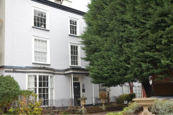Number 18 Apartments - Somerset