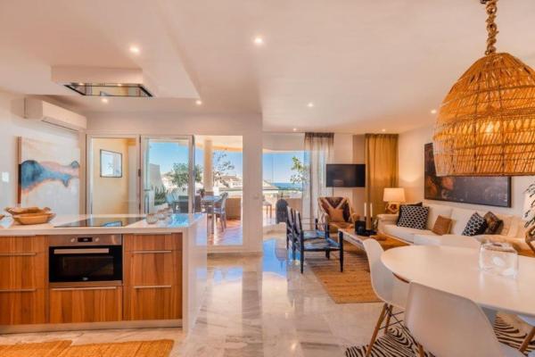 4 Bedroom Luxury Duplex With Sea Views By Puerto Banus - San Pedro, España