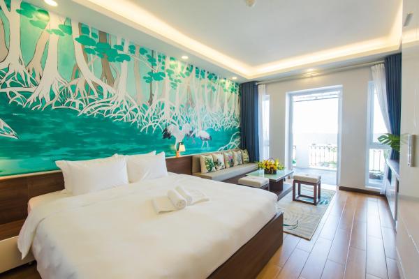 Modern Bright Studio-old Quarter-private Balcony - Hanoi