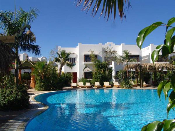 3 Bedrooms, 2 Bath Apartment In Delta Sharm Resort - Sharm El-Sheikh