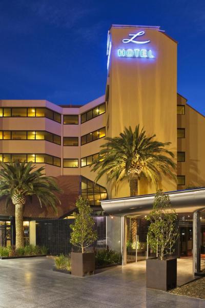 Lakes Hotel - Adelaide