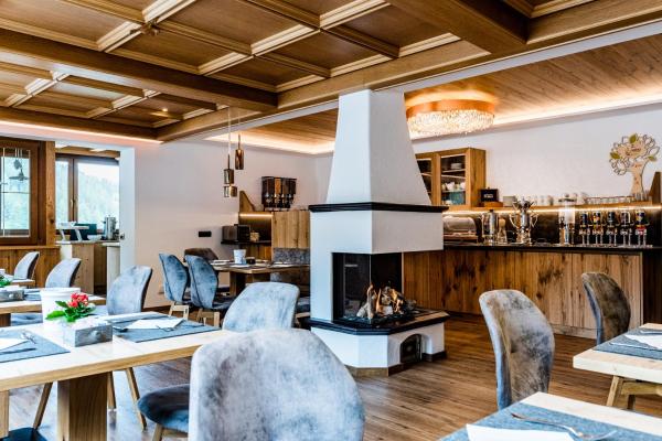 Garni Hotel And Apartments Wildbach - Alta Badia