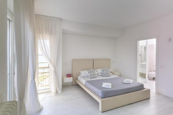 Santa Rosa Luxury Apartment 2 Bedrooms 4 People Private Parking - Trani