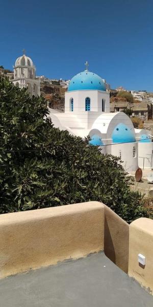 Santorinio Yellow House - One-bedroom Home - Santorini