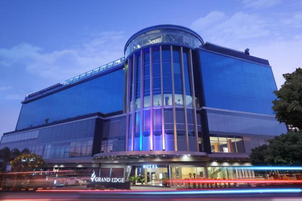 Grand Edge Hotel Semarang - Semarang