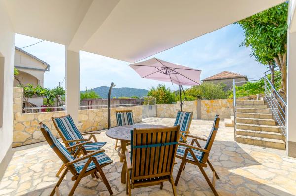 House Ivana - Seget Vranjica