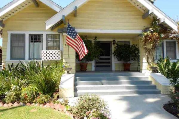 Dresden B & B - Culver City, CA