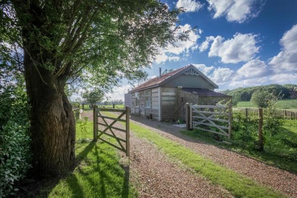 Barak De Vinck - United Kingdom