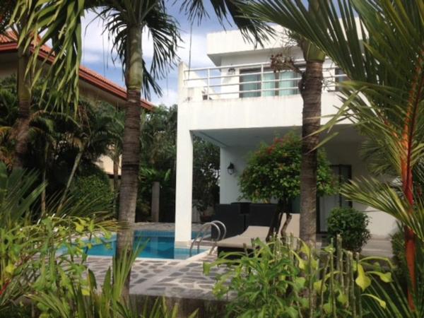 Mae Phim -Beachfront Living In A Villa With A Private Pool ! - Klaeng District