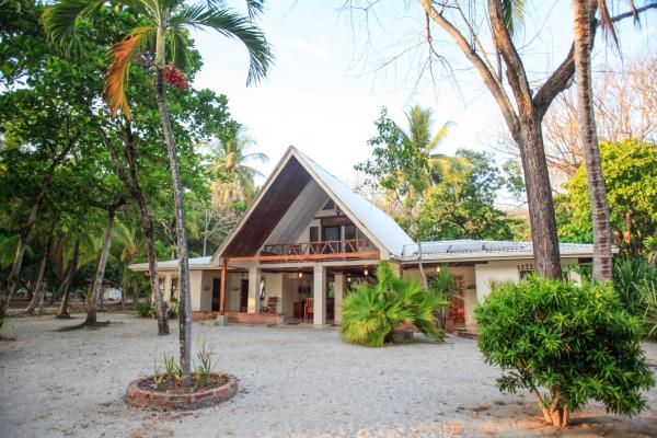 Casa Cecilia Beach Front - Costa Rica