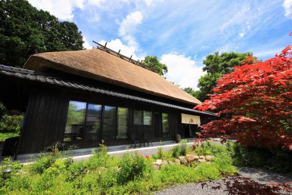 和モダンな温泉旅館 湯布院らんぷの宿 - 湯布院町川上