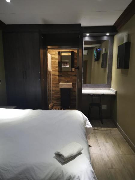 La Lucia Guesthouse - Lephalale