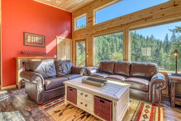 Perrydise - Lake Chelan, WA